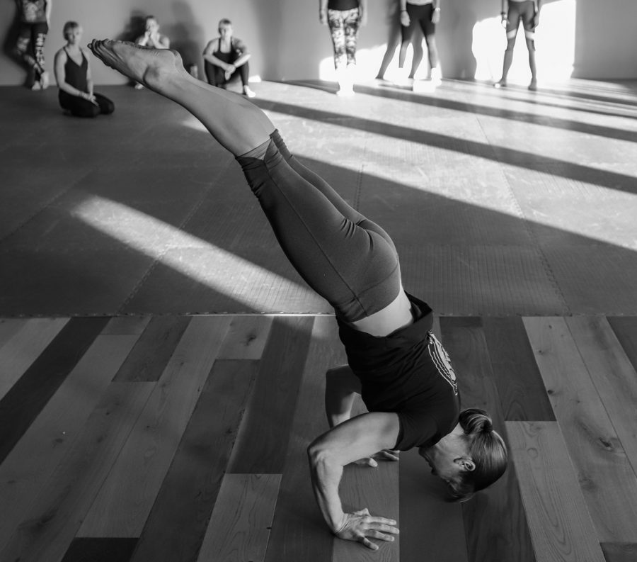 Handstand Push Up Garage Gym Girl